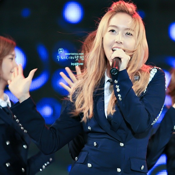 [SNSD] ขอรูป Jessica กับ DODO หน่อยค่ะ | บันเทิง | 1364543