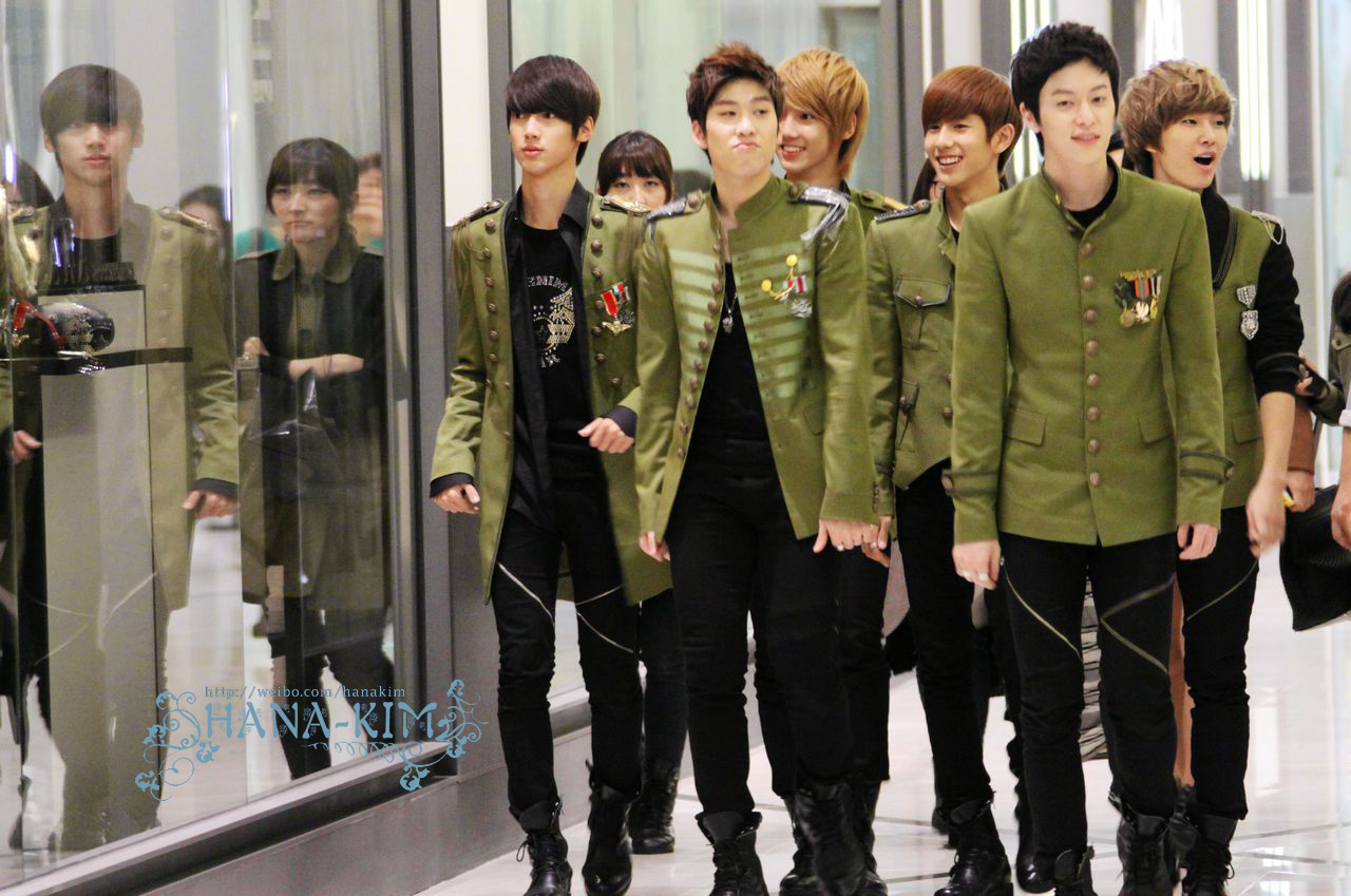 [BoyFriend] ภาพ BoyFriend @ งานแฟนไซน์อีเว้นท์เมื่อ 111029 จำนวน 178 ...