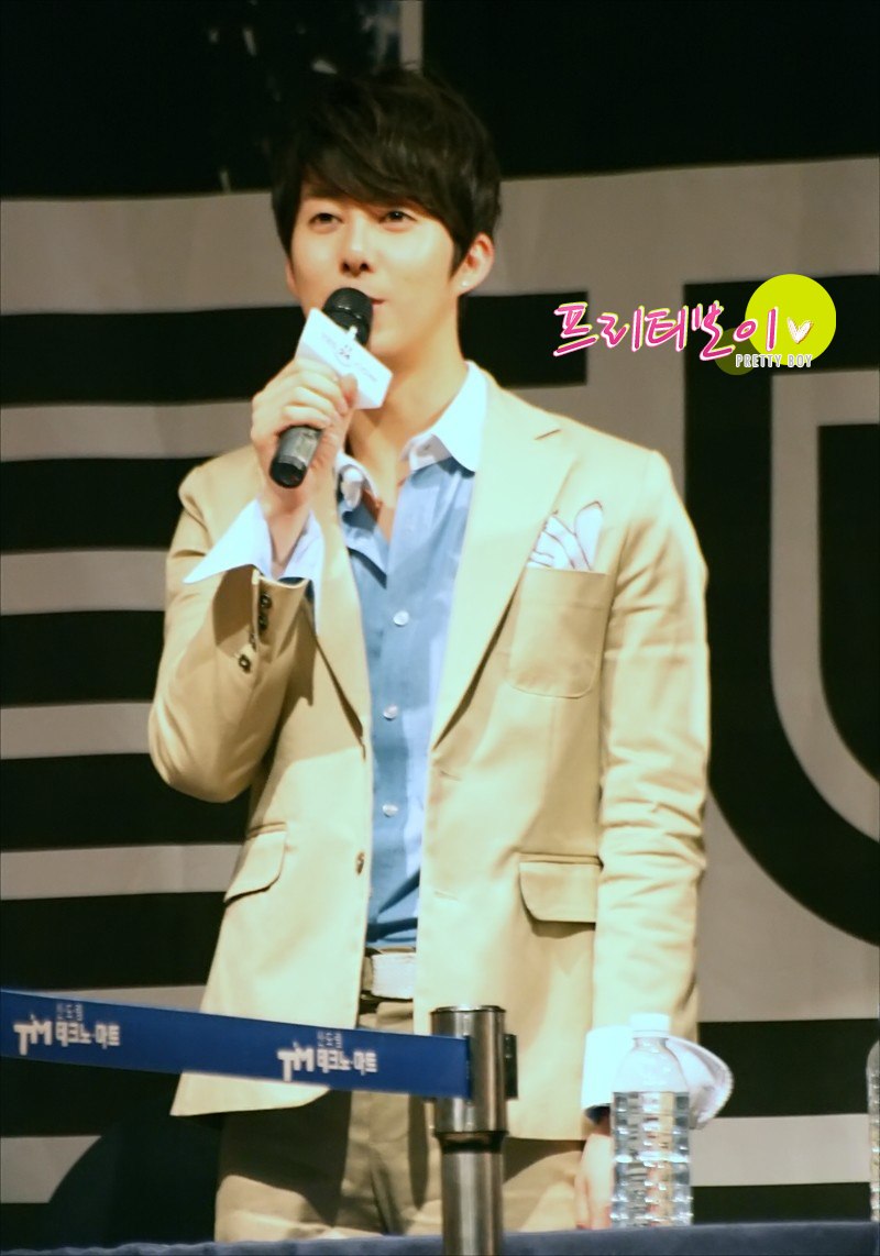 Kim Hyung Jun(SS501)@28/05/10 Technomart mini album signing event