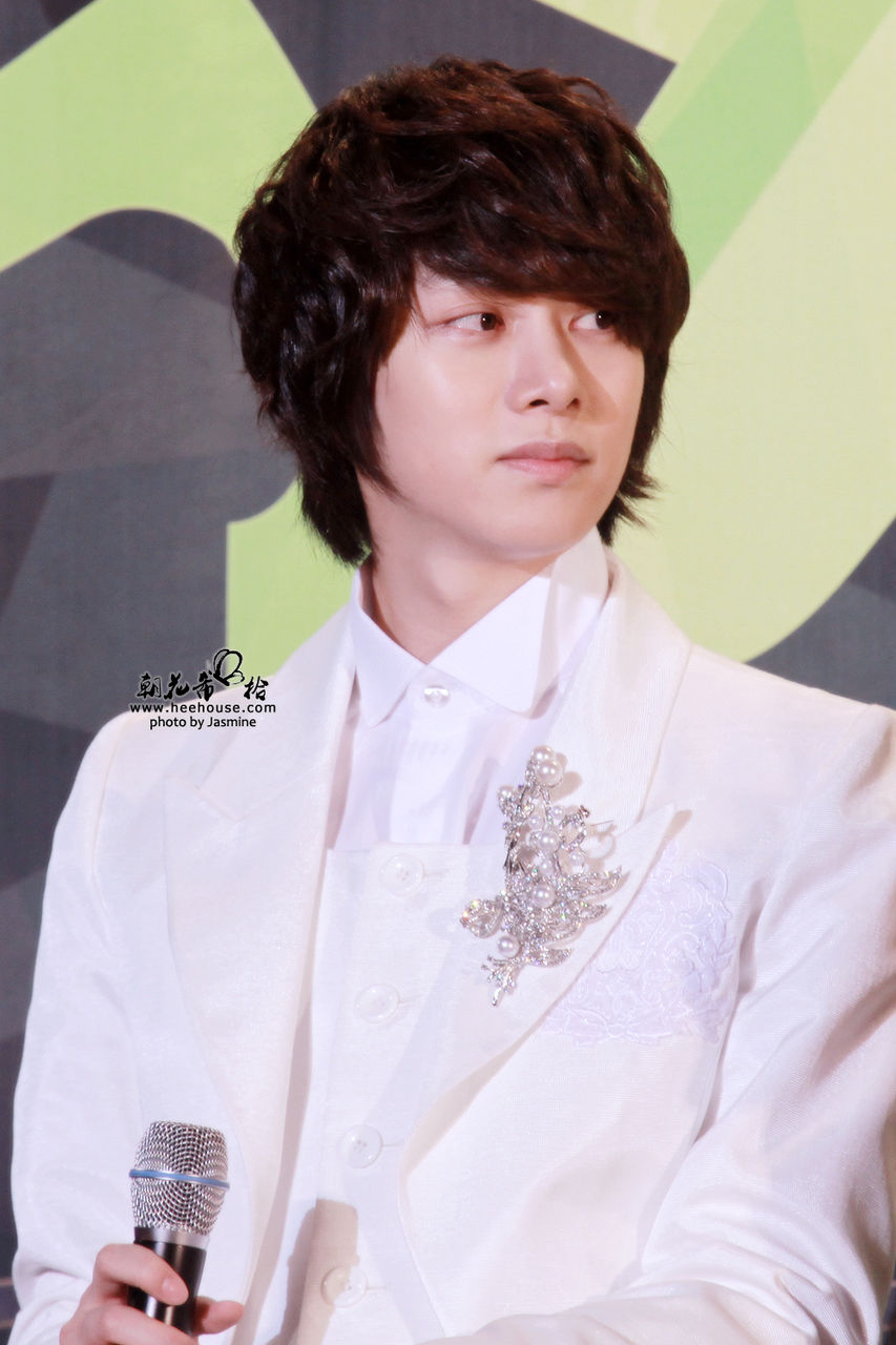[Pic] 110528 Heechul at Dream Concert 32p (2) | บันเทิง | 2363942