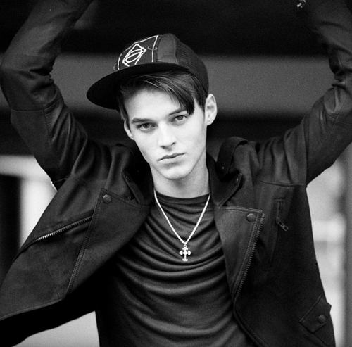 `Pic Robbie Wadge นายแบบยิ้มสวย :)))))) | บันเทิง | 3375487