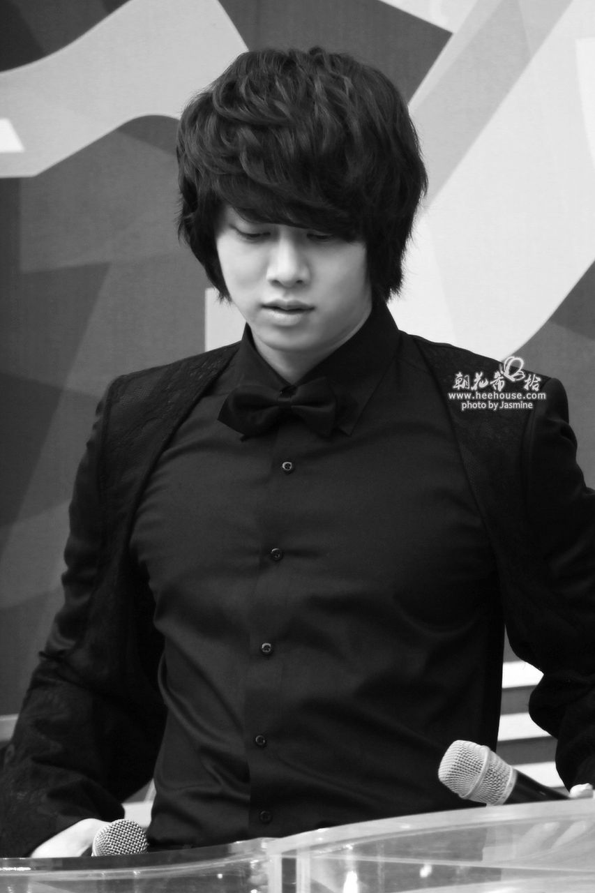 [Pic] 110528 Heechul at Dream Concert 32p (2) | บันเทิง | 2363942
